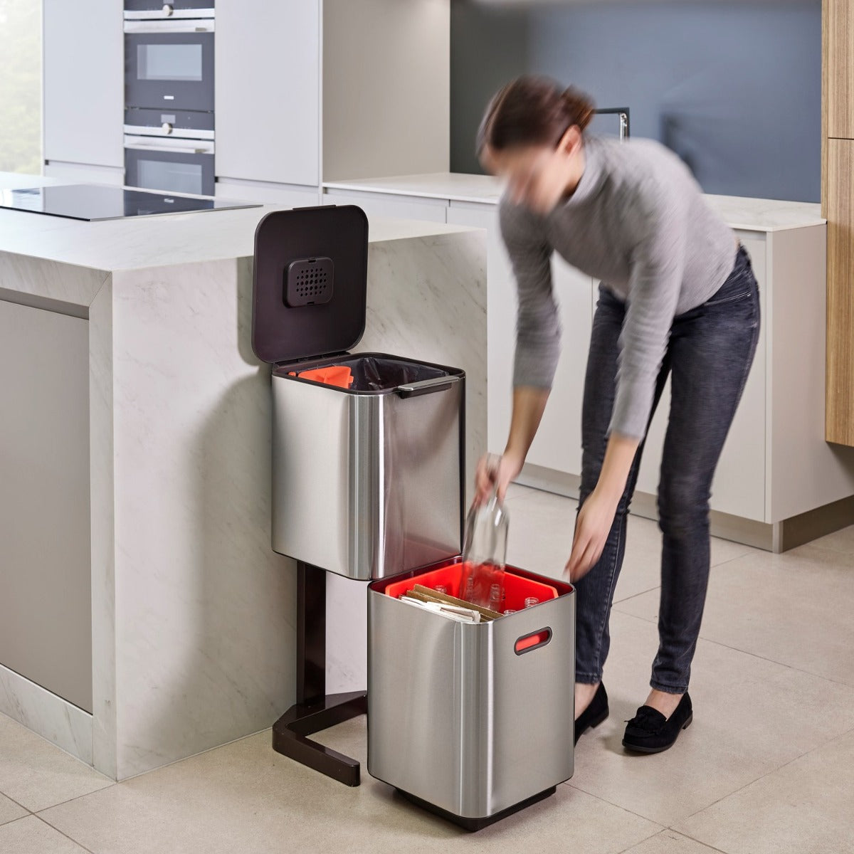 Buying Guide to Kitchen Recycling Bins | Binopolis | Binopolis Ltd